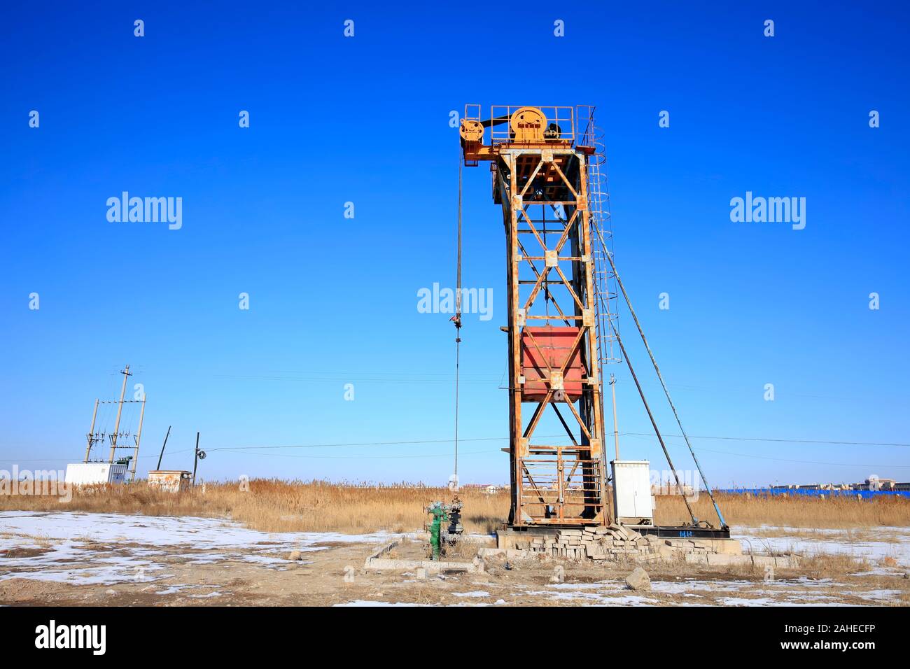 Tower type pumping unit Stock Photo - Alamy