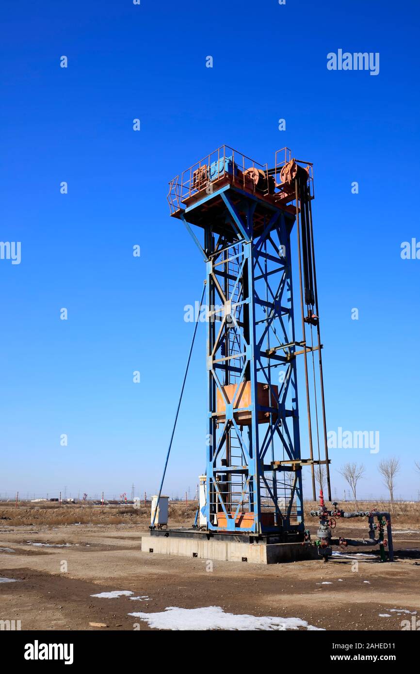 Tower type pumping unit Stock Photo - Alamy
