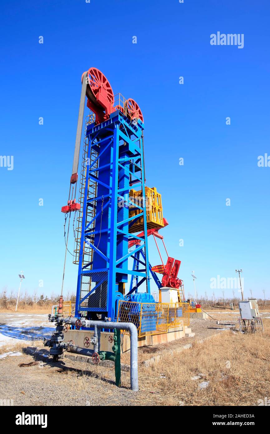 Tower type pumping unit Stock Photo - Alamy