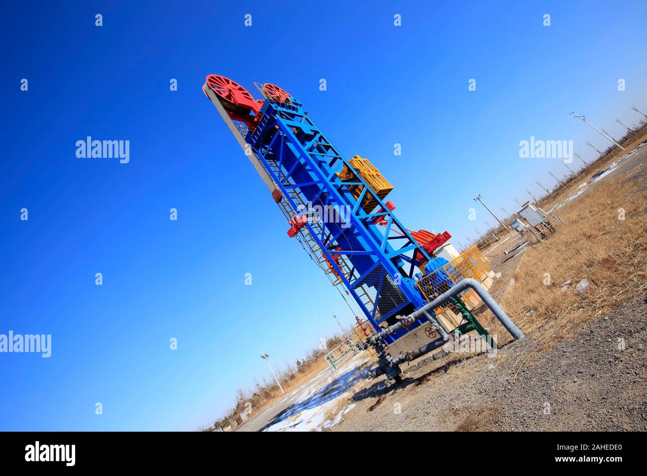 Tower type pumping unit Stock Photo - Alamy