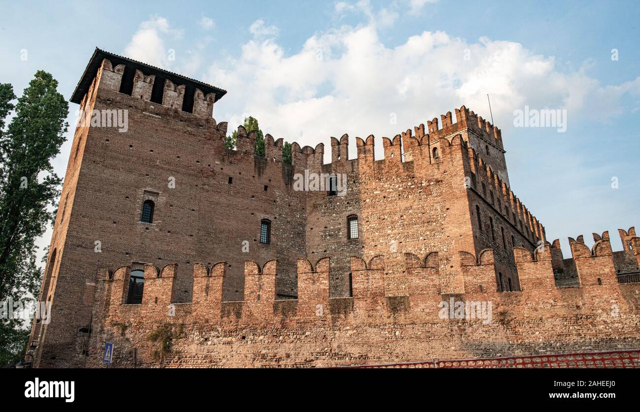 Historic buildings in Verona, Italy Stock Photo - Alamy