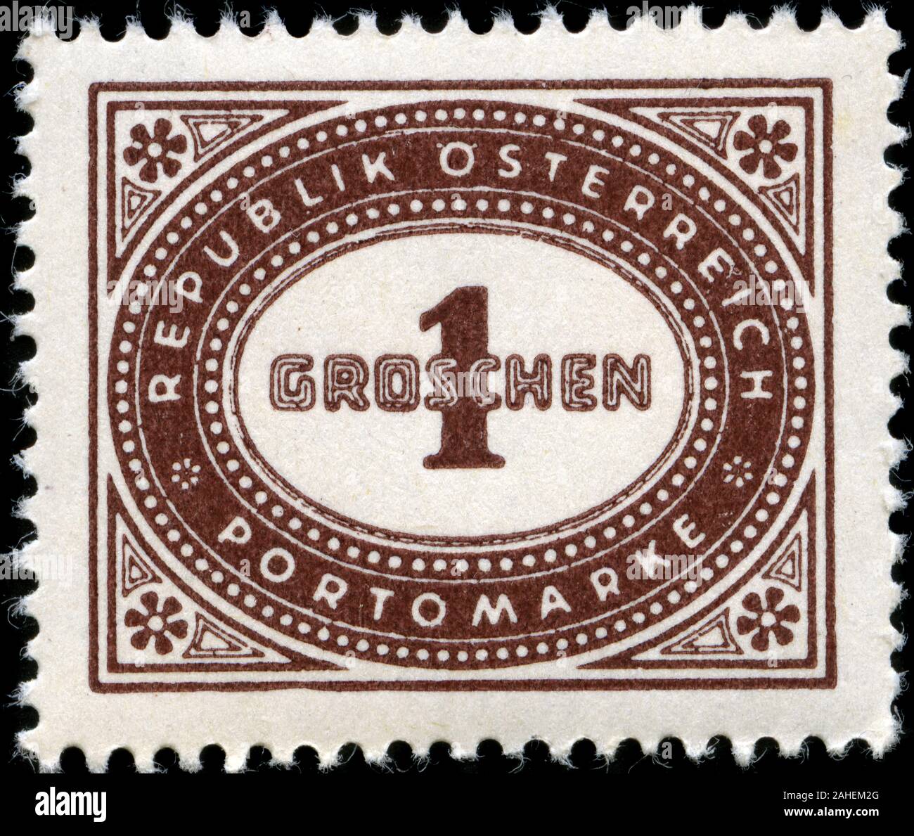 Digit in oval frame hi-res stock photography and images - Alamy