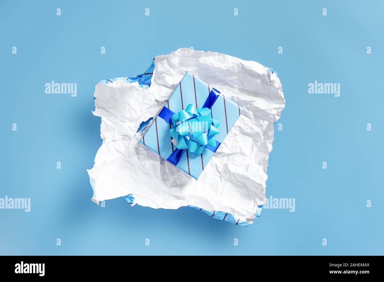 Unwrapped Christmas Gifts Stock Photos & Unwrapped Christmas Gifts ...