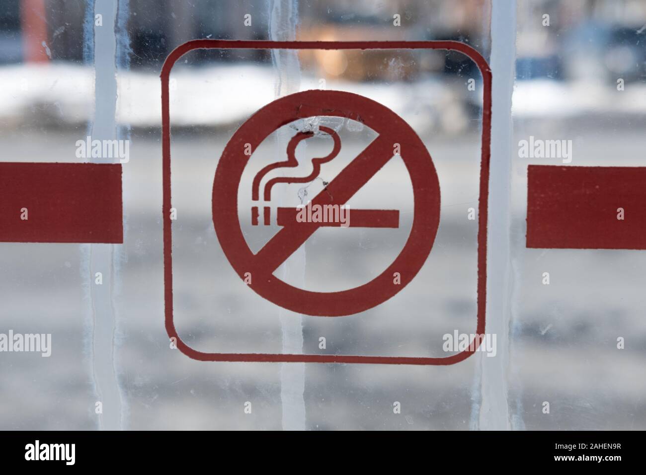 No smoking sign at bus stop hi-res stock photography and images - Alamy