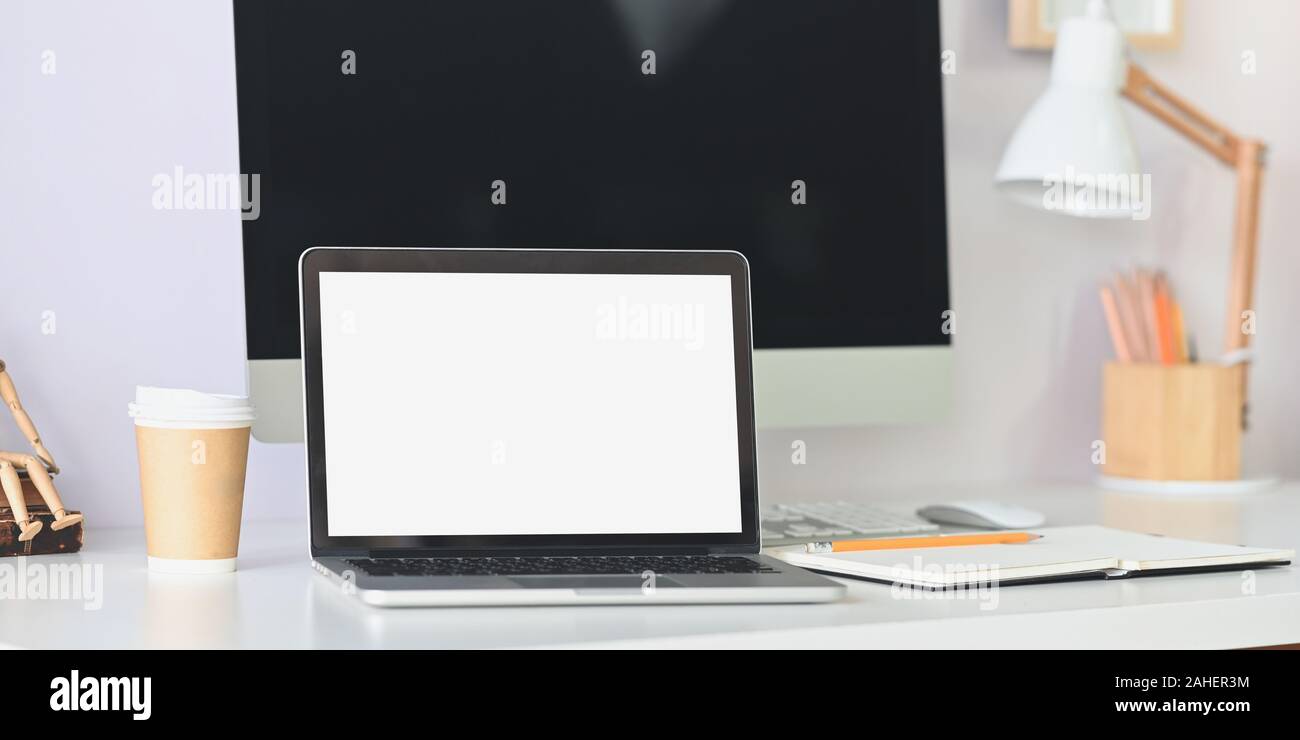 Comfortable workspace hi-res stock photography and images - Alamy