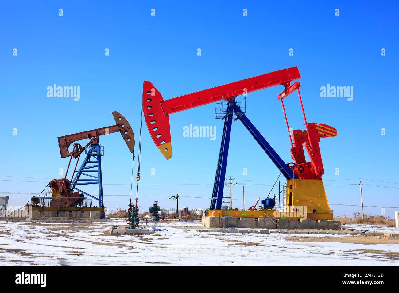 Beam pumping unit Stock Photo - Alamy