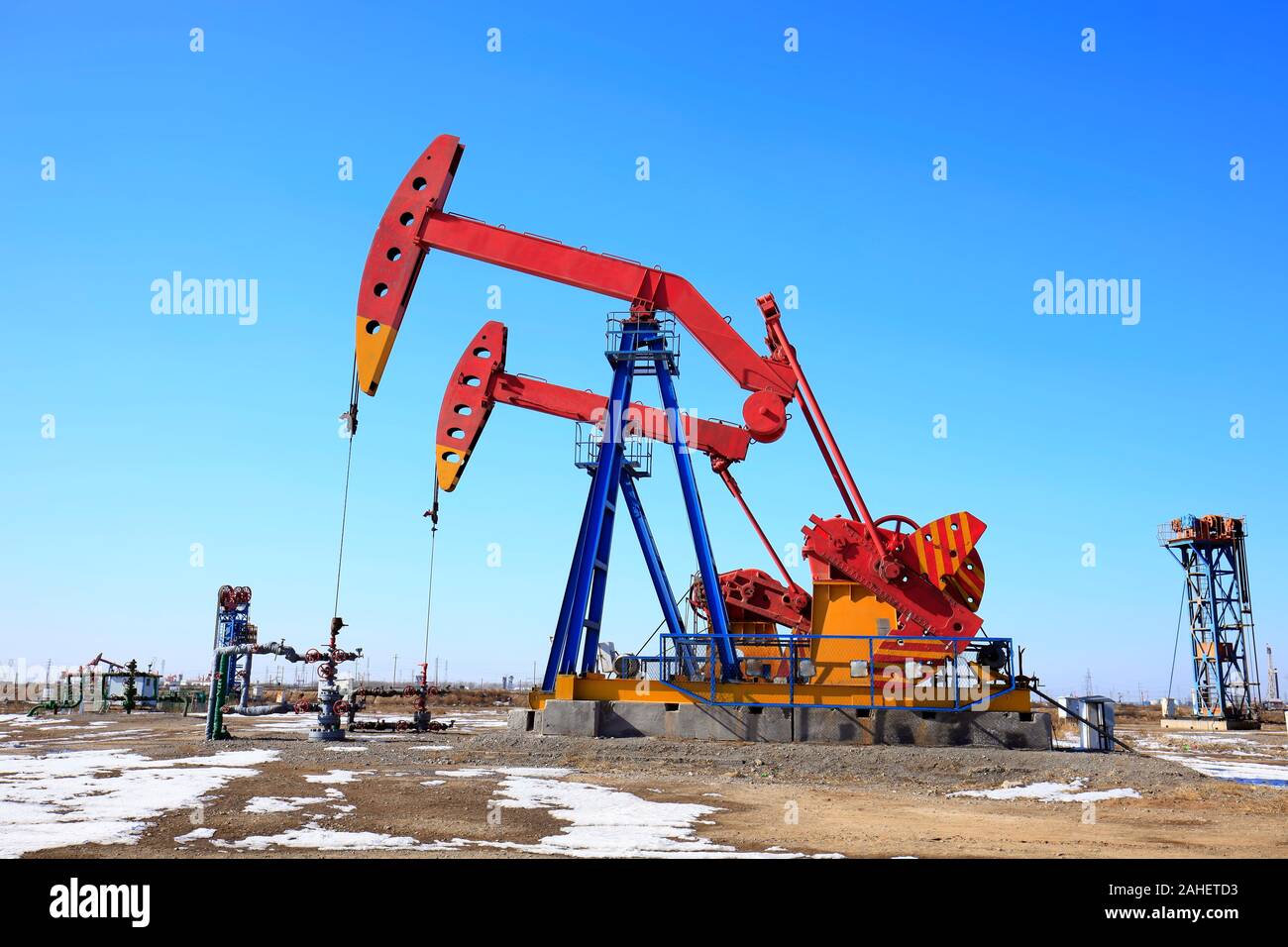Beam pumping unit Stock Photo - Alamy