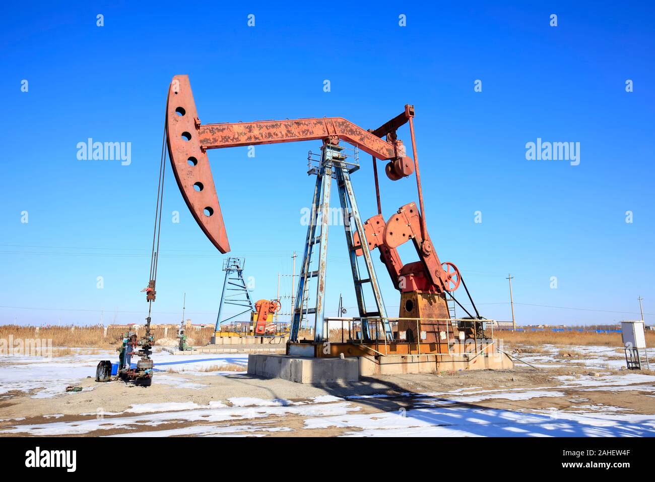 Beam pumping unit Stock Photo - Alamy