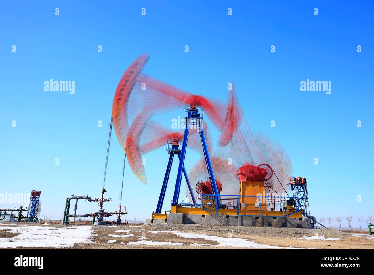 Beam pumping unit Stock Photo - Alamy