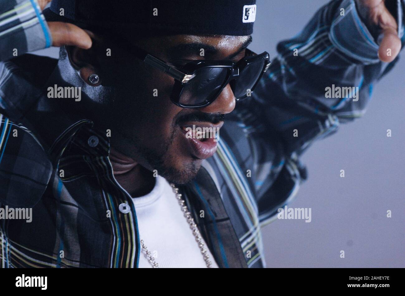 Singer / Actor William Raymond Norwood Jr. aka Ray J on set of 40 Glocc ...