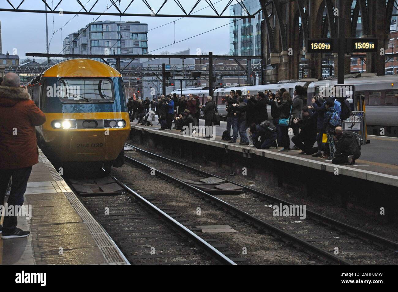 Rail enthusiasts photograph a restored InterCity 125 train at King's ...
