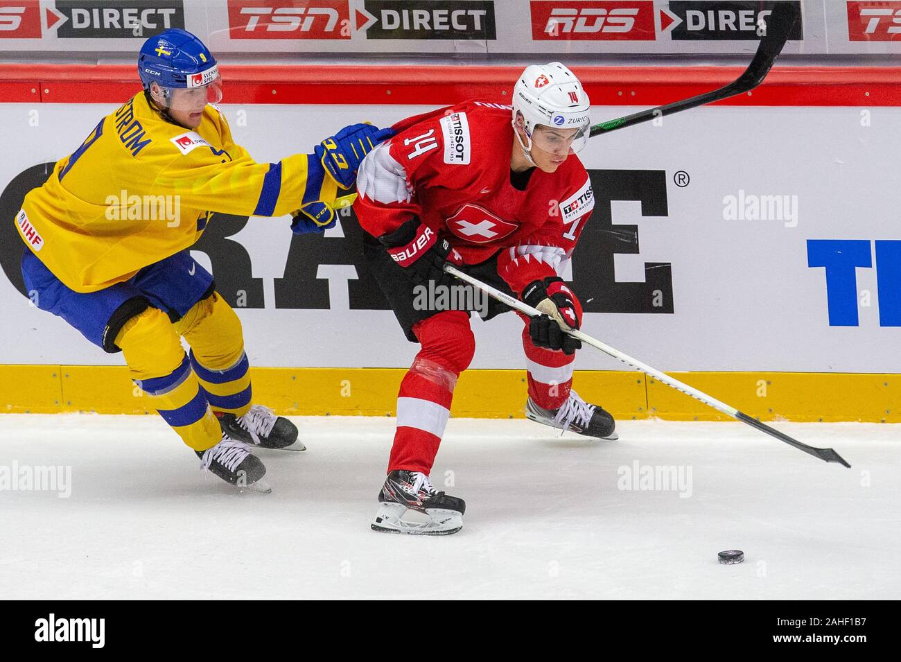 Sandro schmid hi-res stock photography and images - Alamy