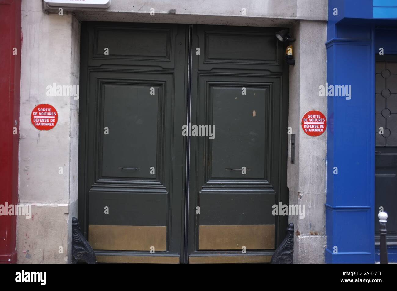Colorful doors of Paris Stock Photo - Alamy