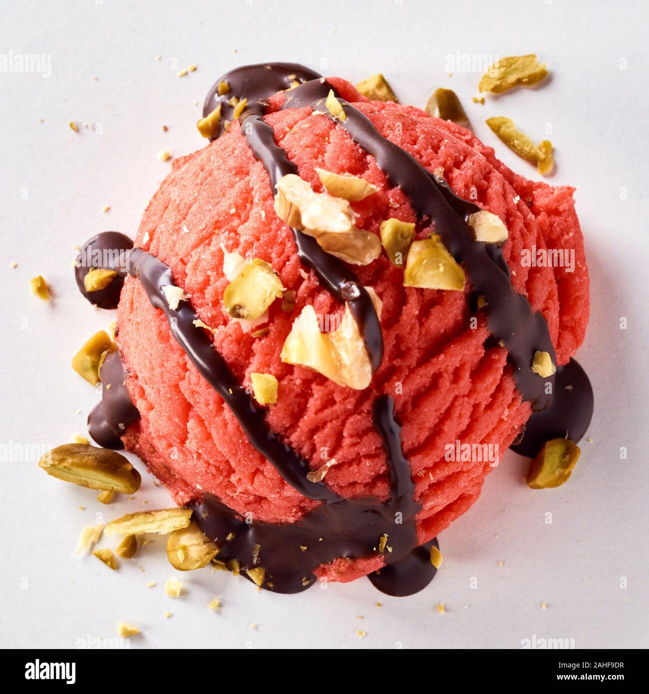 Single scoop ice cream hi-res stock photography and images - Alamy