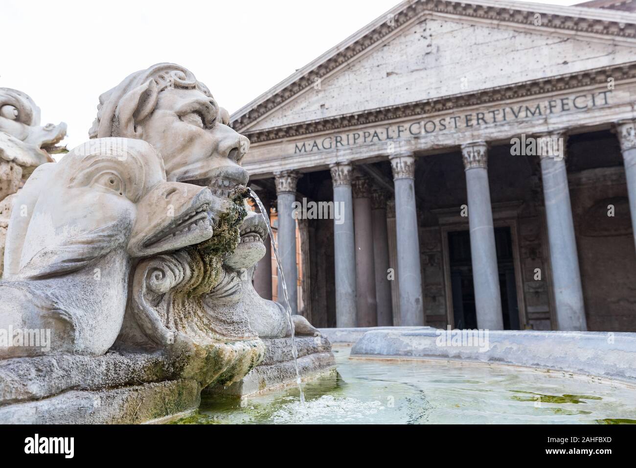 Readable architecture hi-res stock photography and images - Alamy