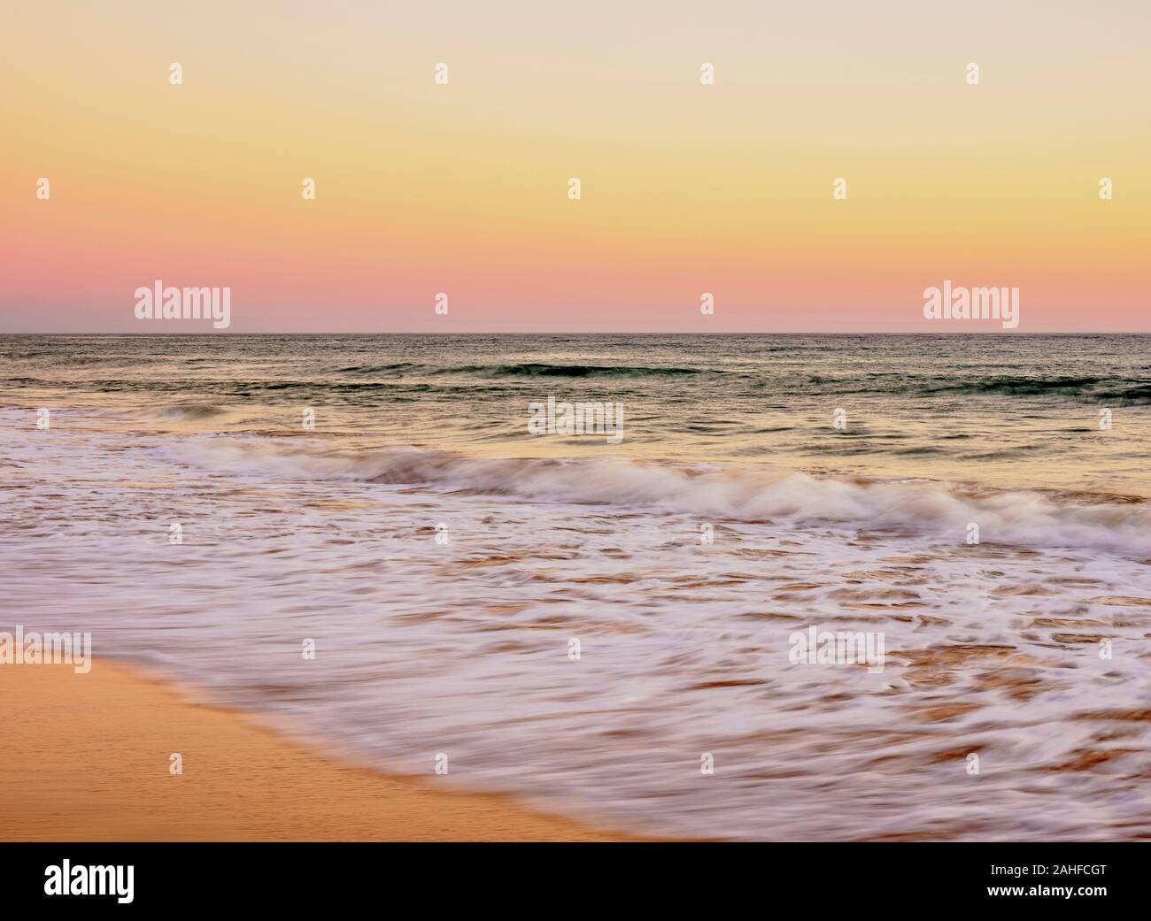 Praia de ilha do faro hi-res stock photography and images - Alamy