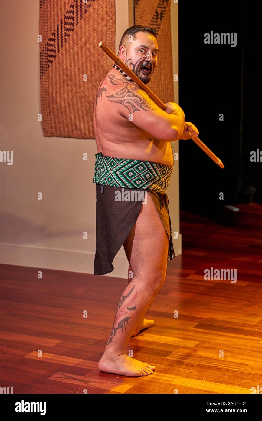 Maori Traditional Dress Auckland High Resolution Stock Photography and ...