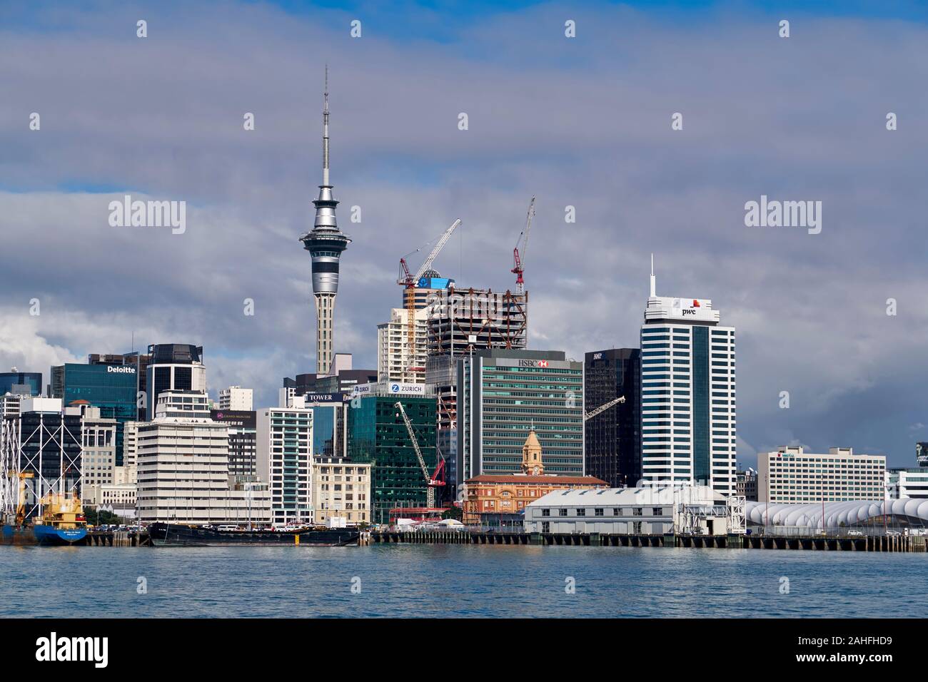 Auckland pier hi-res stock photography and images - Alamy