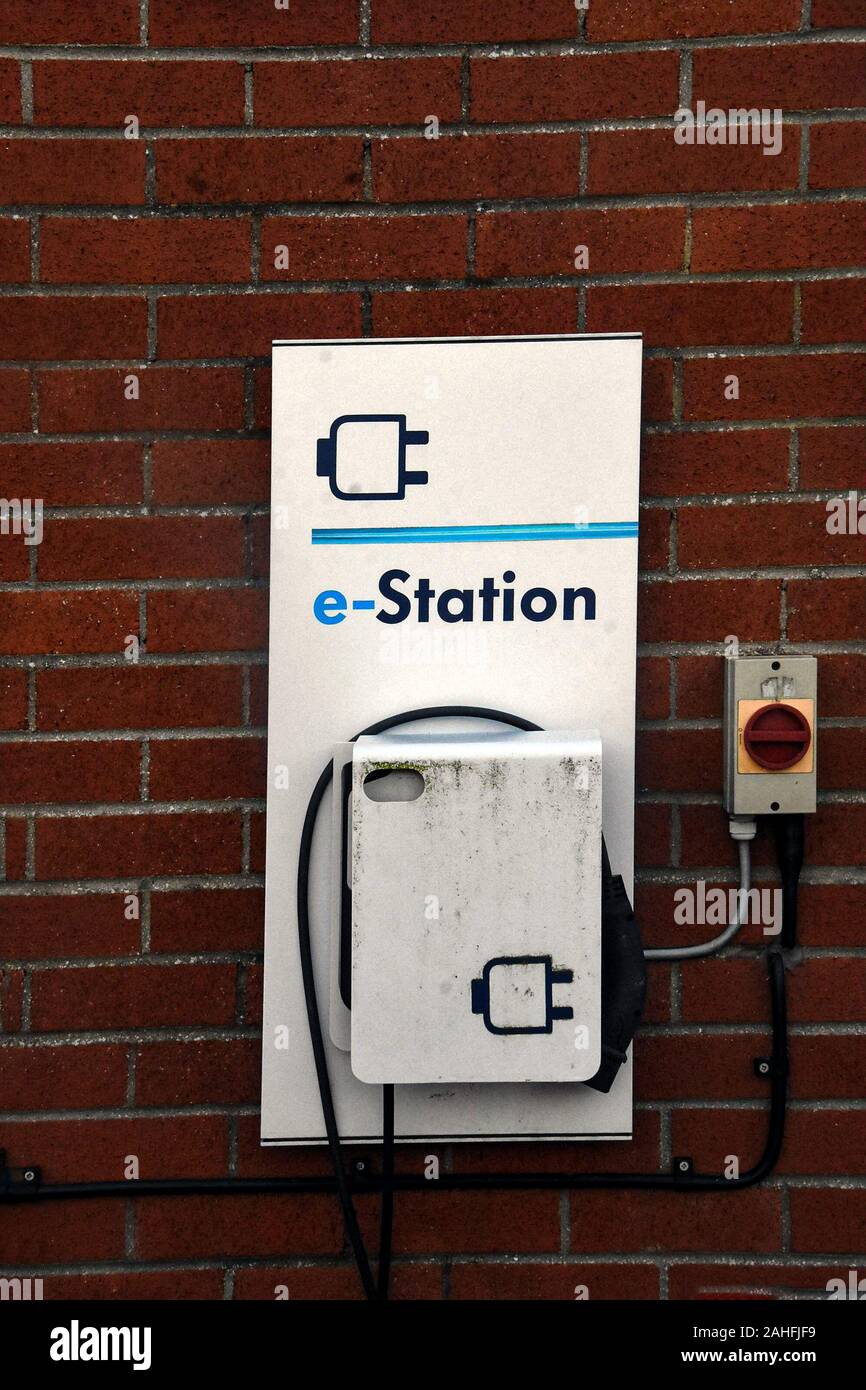 Electric car charging point sign Stock Photo - Alamy