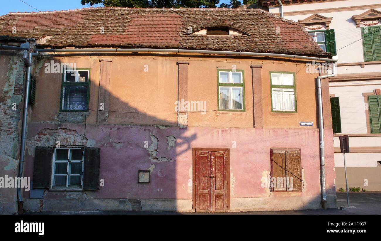 Traditional houses in rural Romania Stock Photo - Alamy