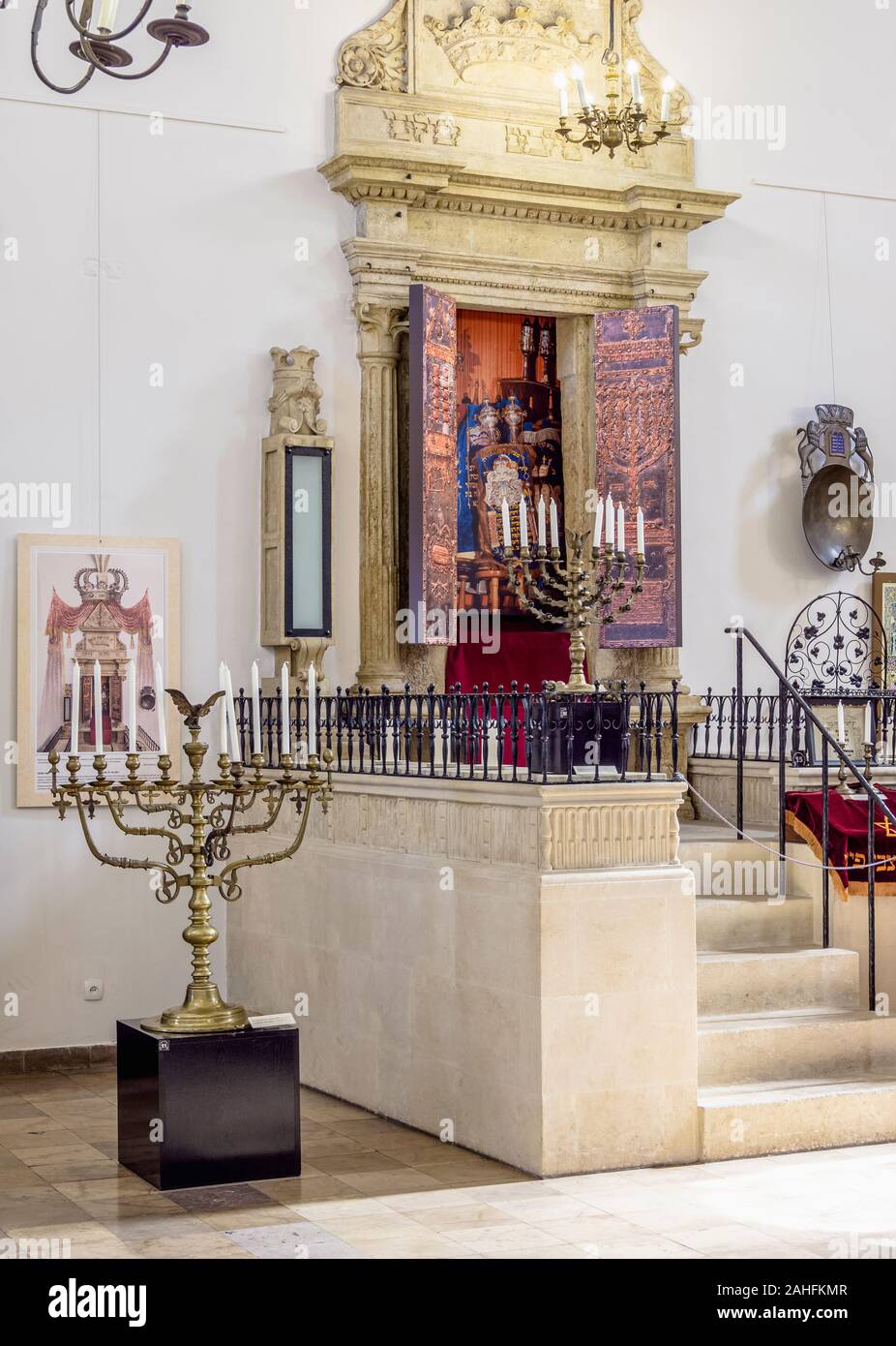 Old synagogue interior hi-res stock photography and images - Alamy