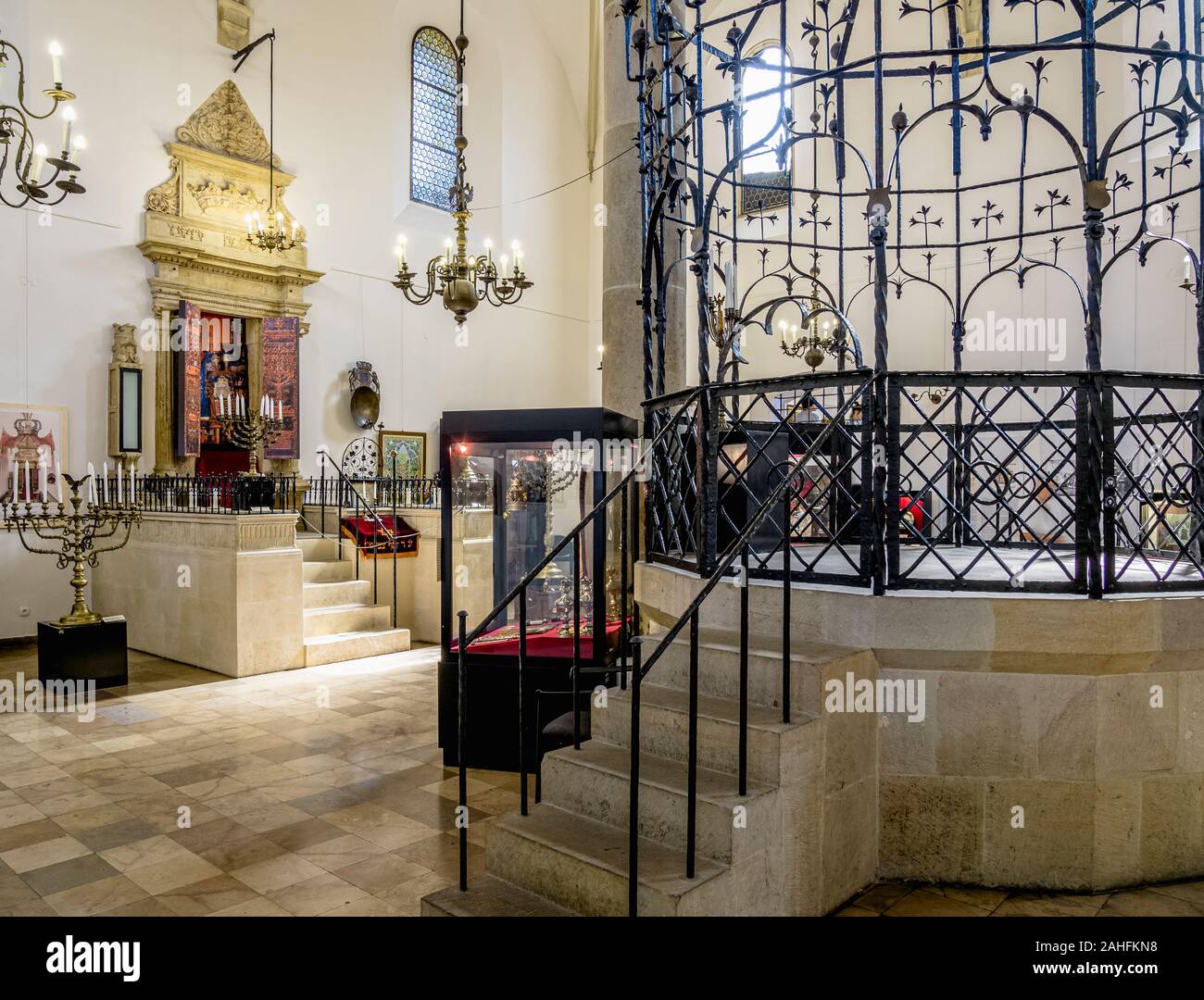 Old synagogue interior hi-res stock photography and images - Alamy