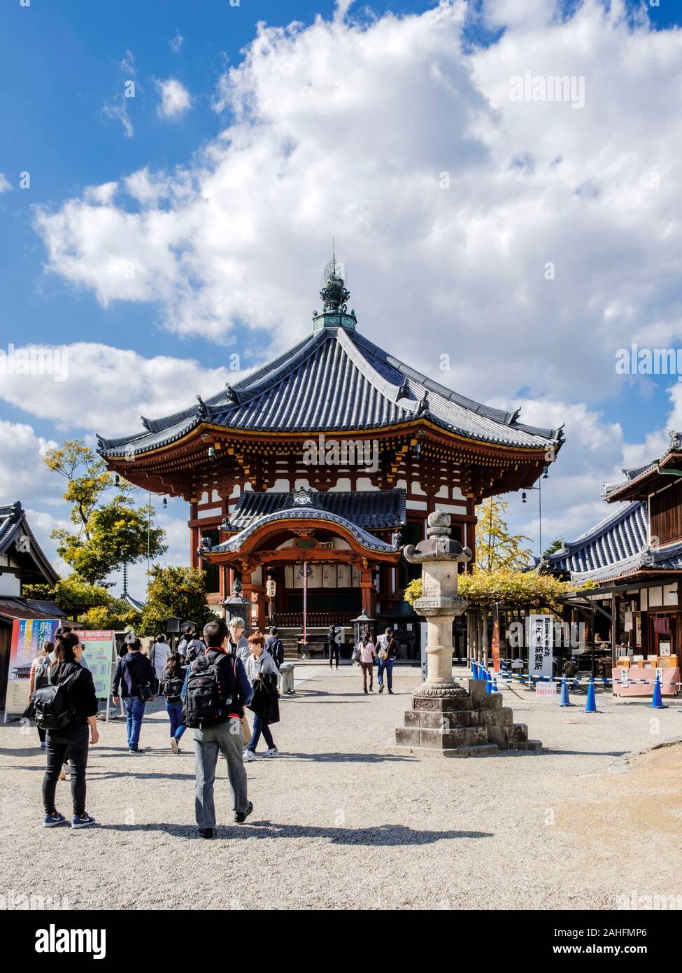 Five stair temple hi-res stock photography and images - Alamy
