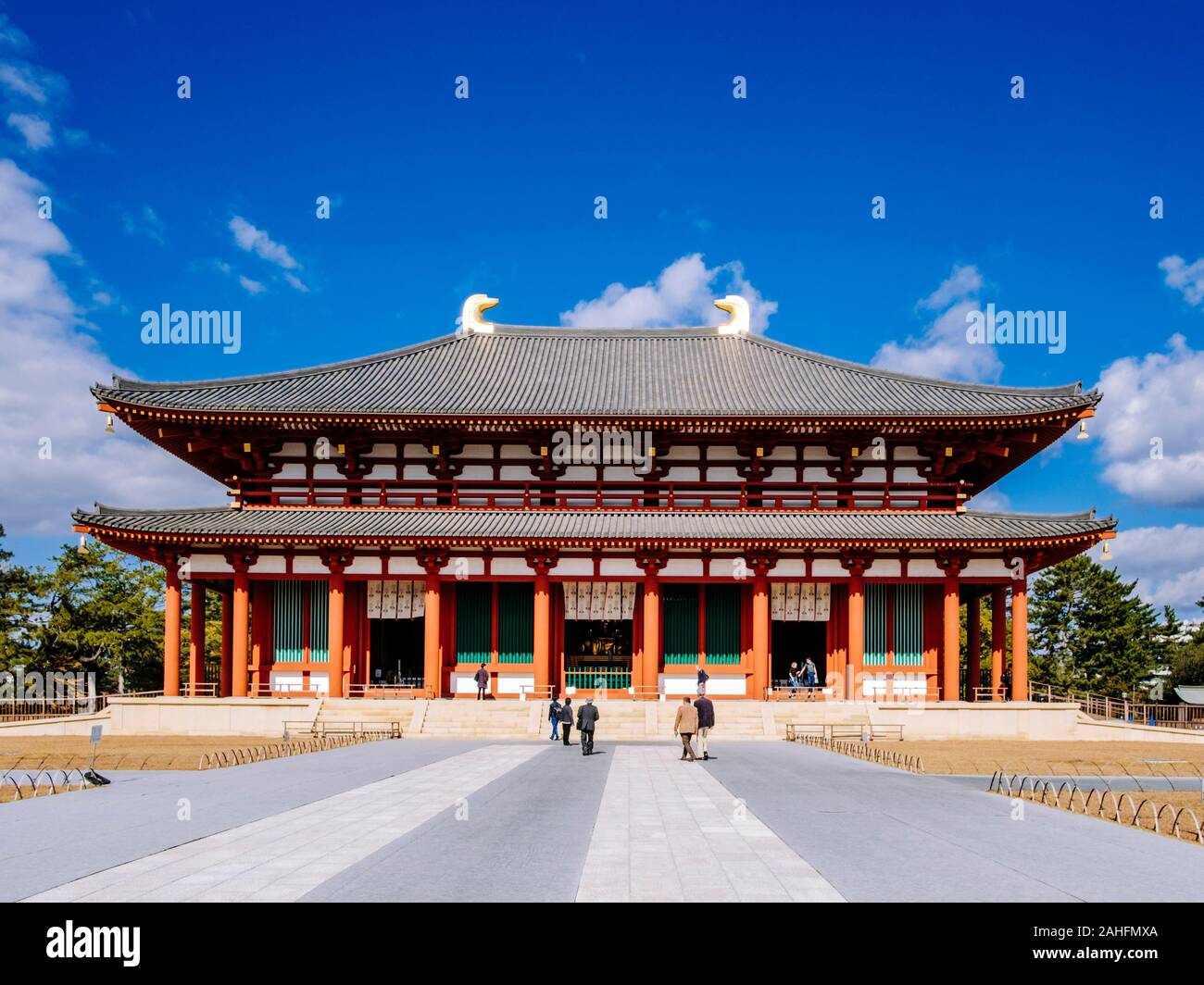 Nara temples hi-res stock photography and images - Alamy
