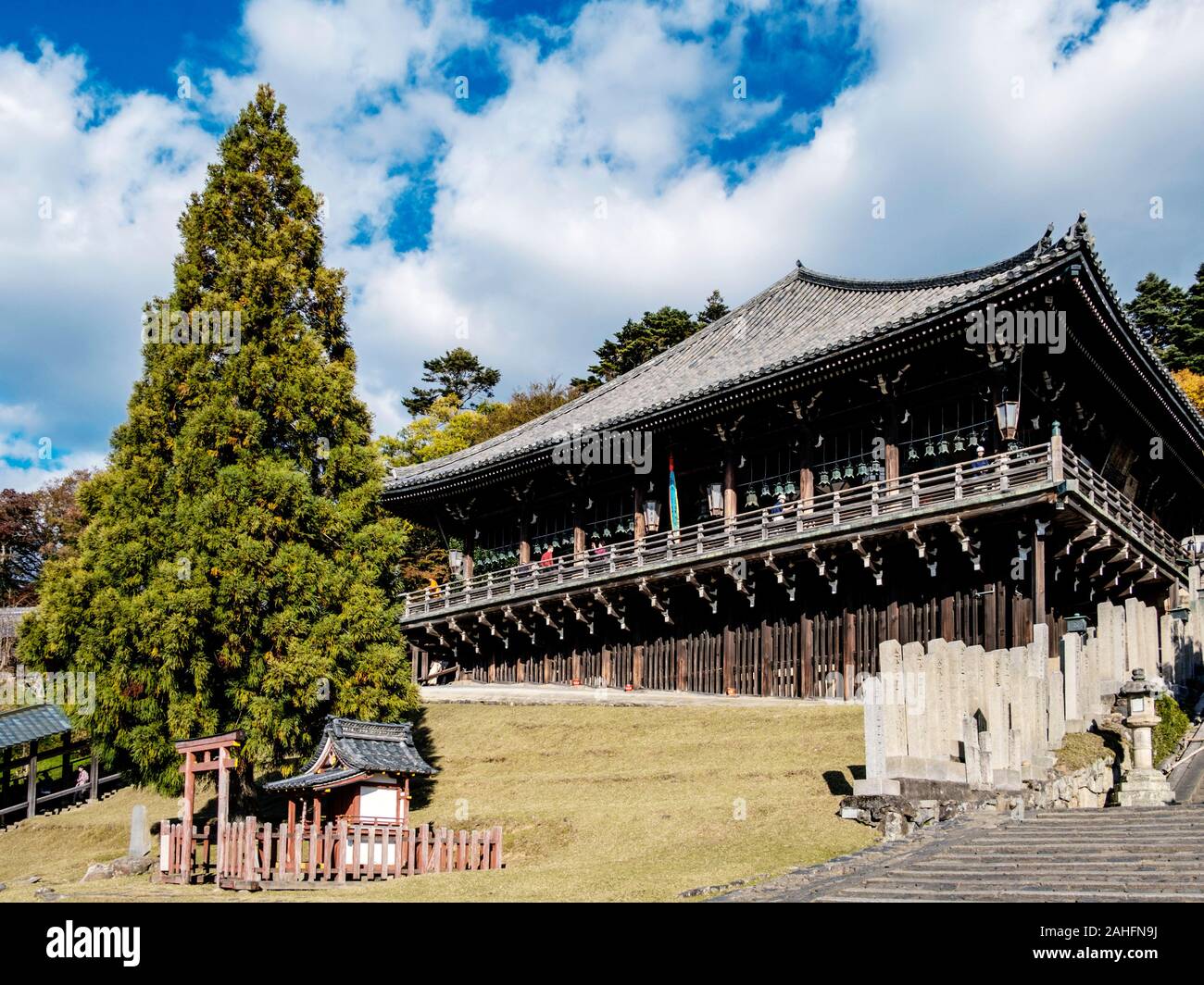 Todai-ji in Nara, Japan: View of the Nigatsu-do Stock Photo - Alamy