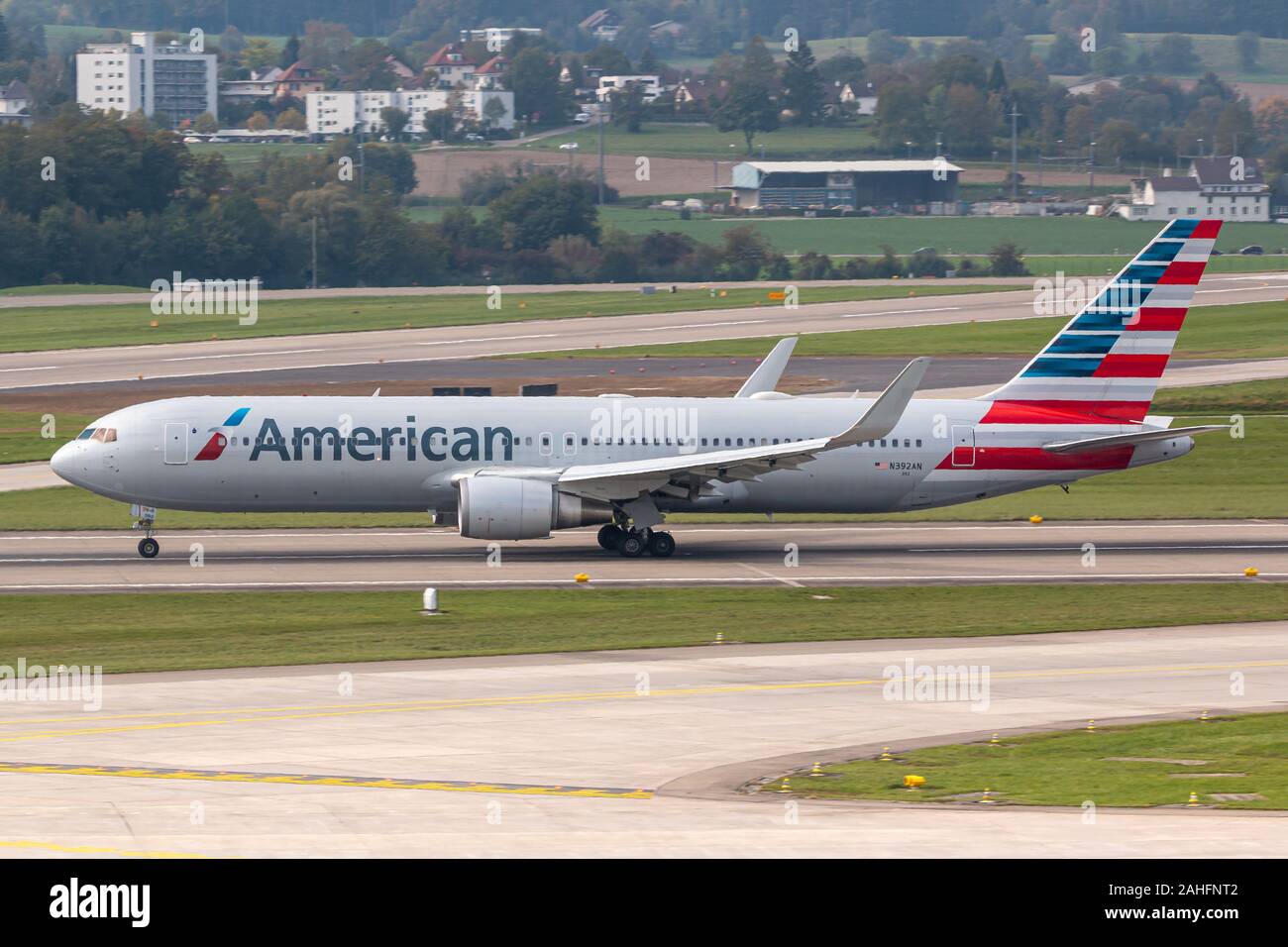 American airlines boeing 767 300 aircraft hi-res stock photography and ...