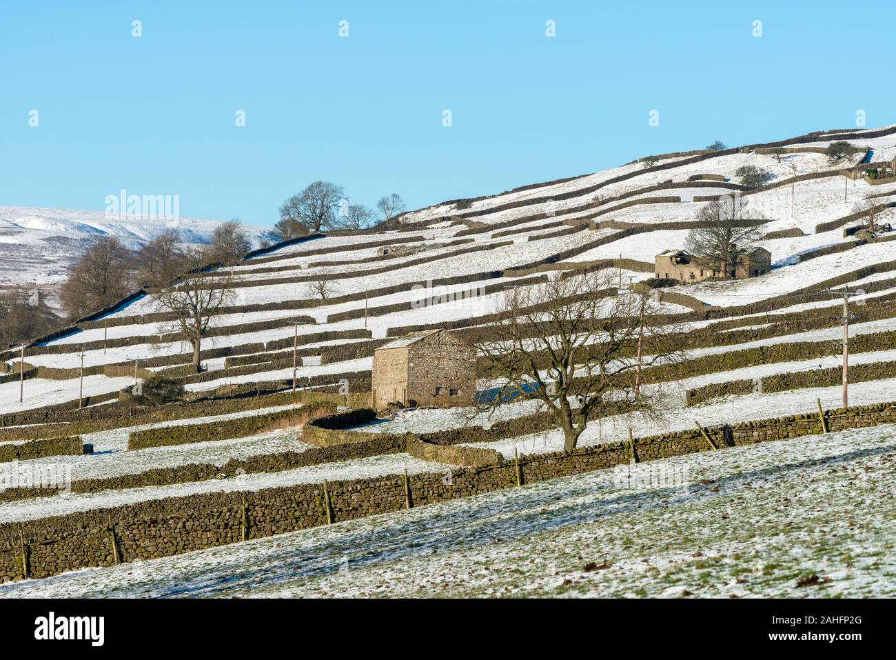 Barns in the snow at Gunnerside, in Swaledale Stock Photo - Alamy