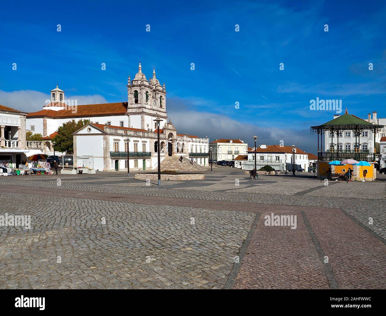 The church of nossa senhora da nazare hi-res stock photography and ...
