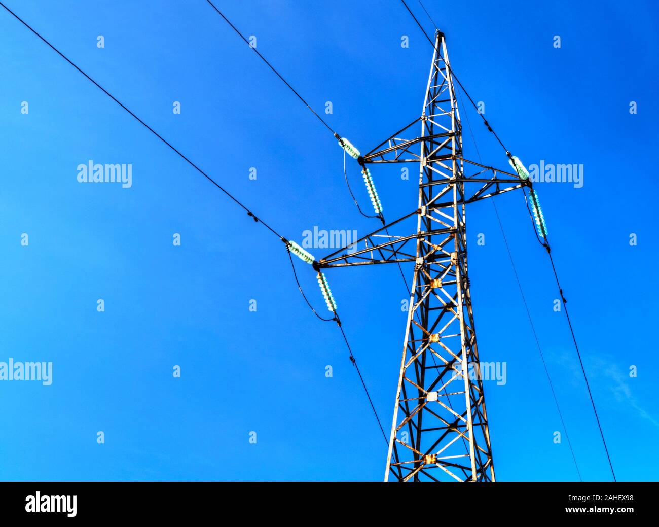 Powerline iron construction hi-res stock photography and images - Alamy