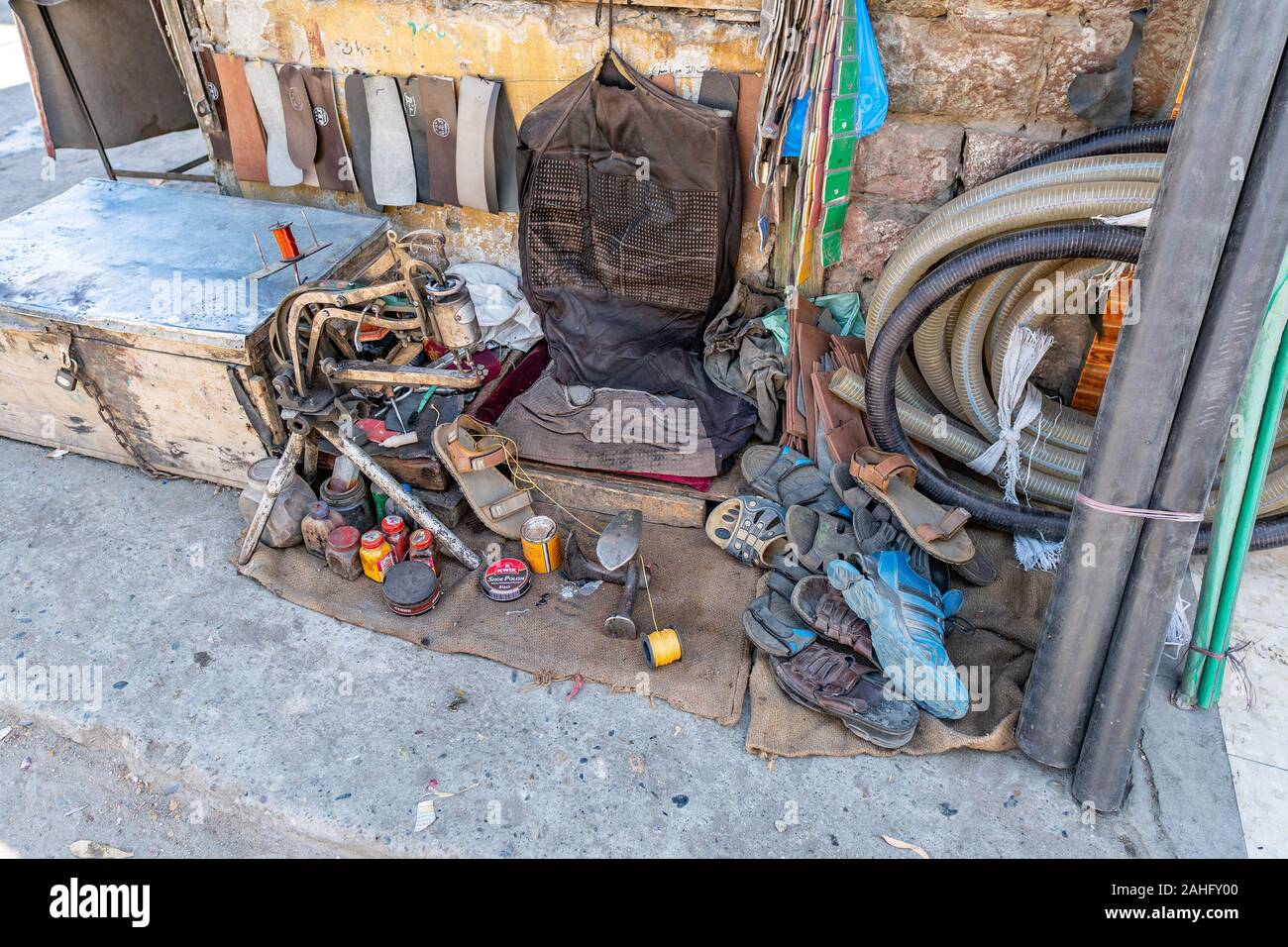 Poor shoemaker hi-res stock photography and images - Alamy