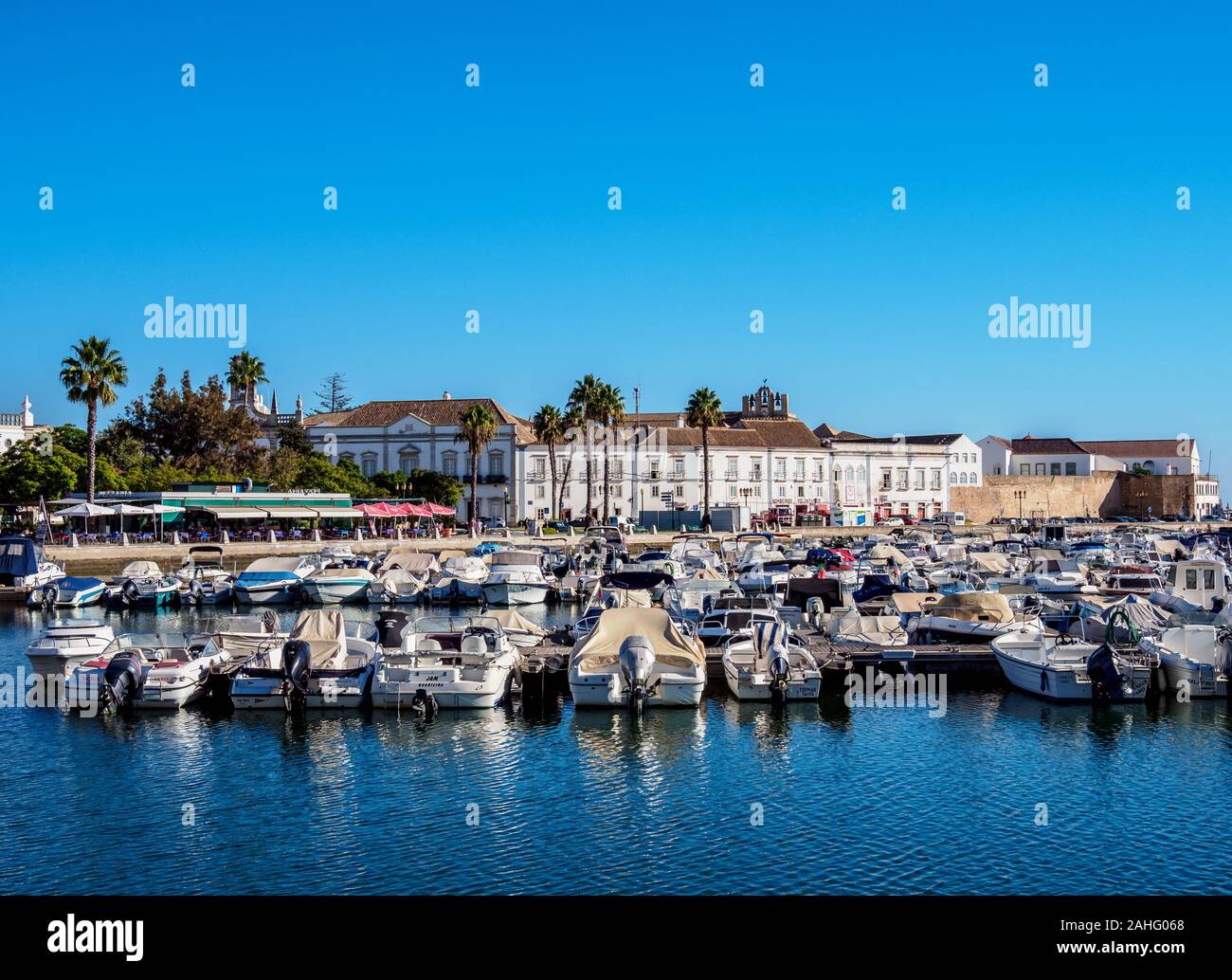 Marina in faro city hi-res stock photography and images - Alamy