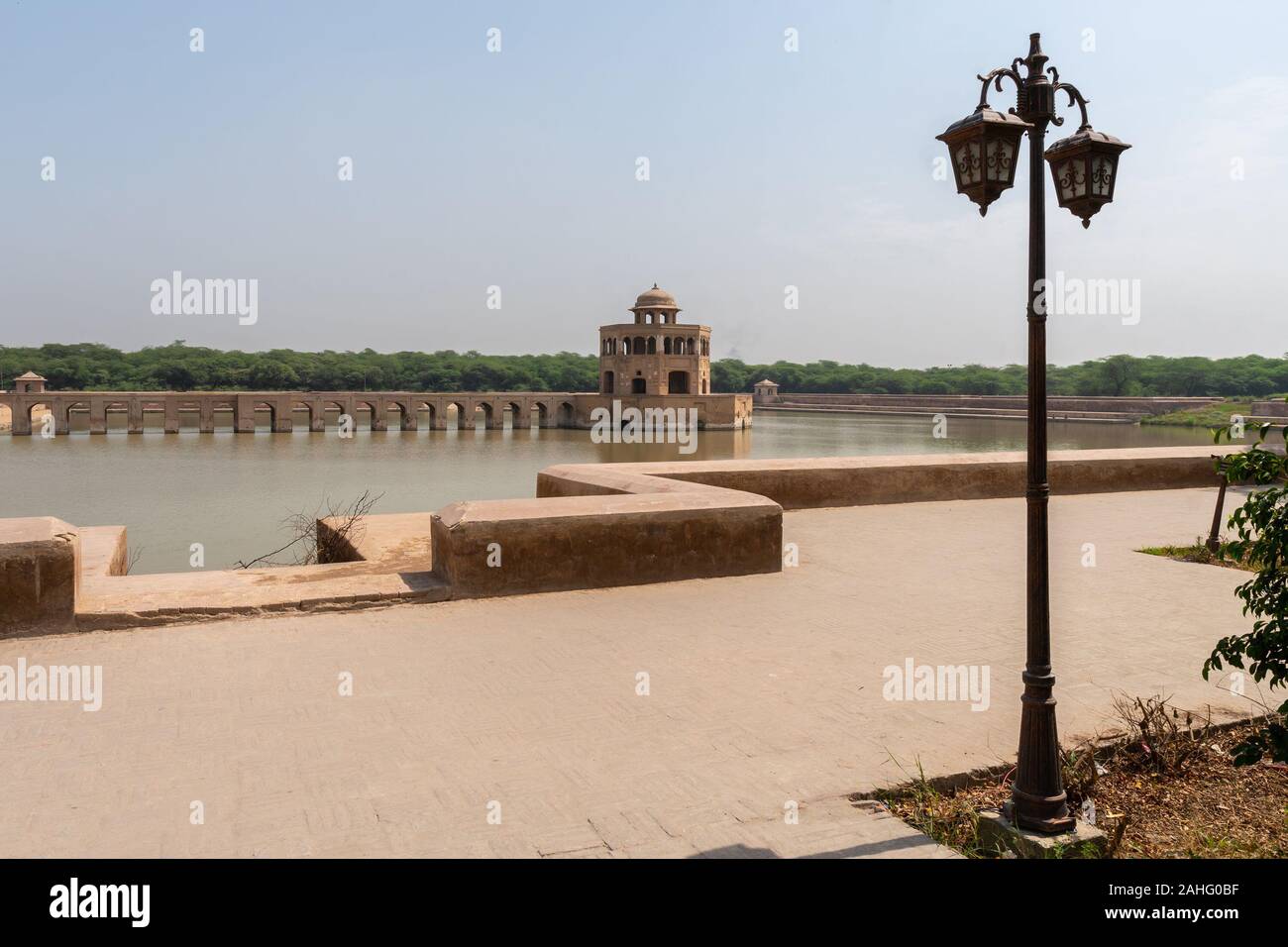 Sheikhupura Hiran Minar Picturesque Breathtaking View of a Pool ...