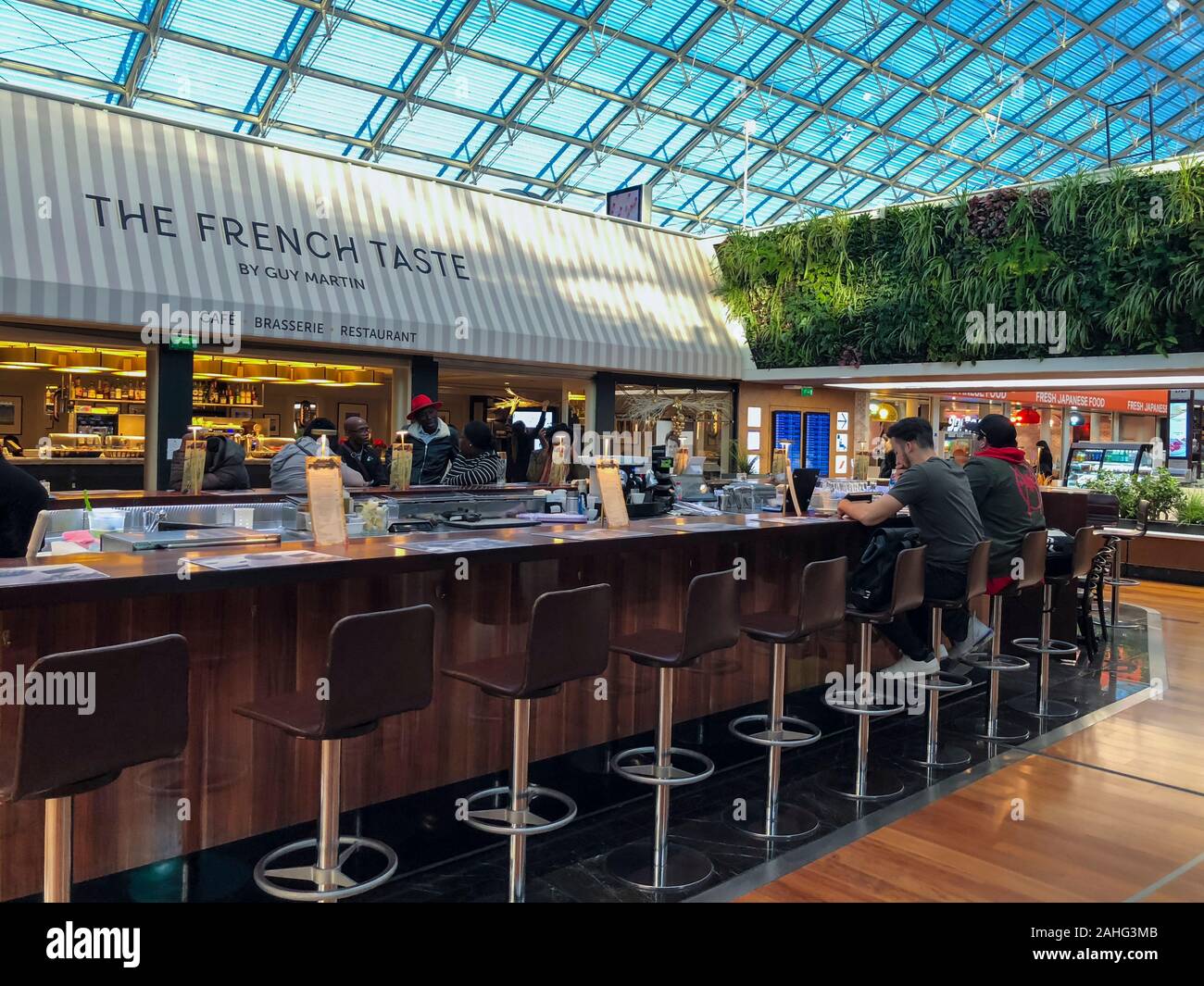 Sit in lunch counter hi-res stock photography and images - Alamy