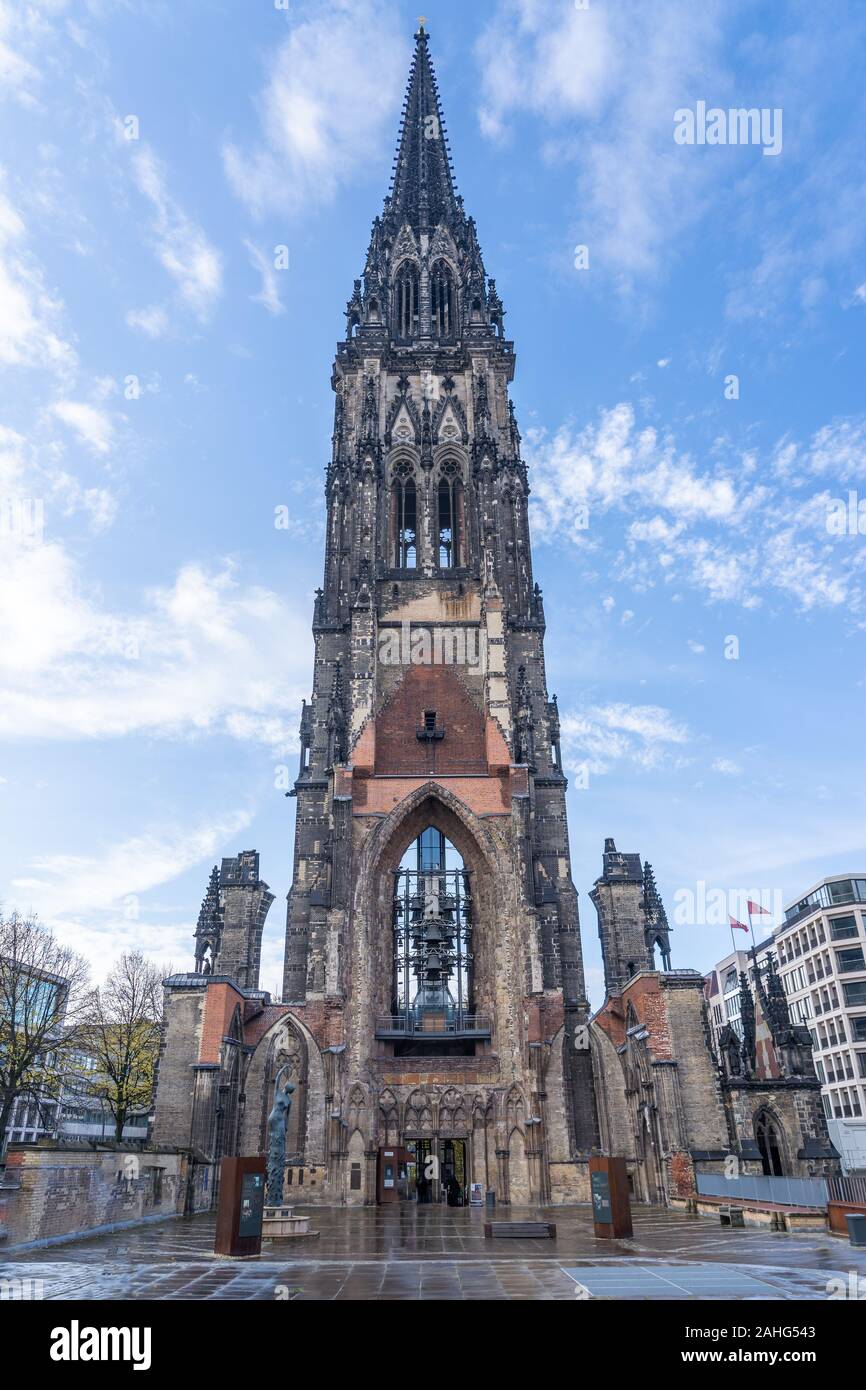 Neo-Gochic style St.-Nikolai-Kirche, church of St. Nicolas in Hamburg ...