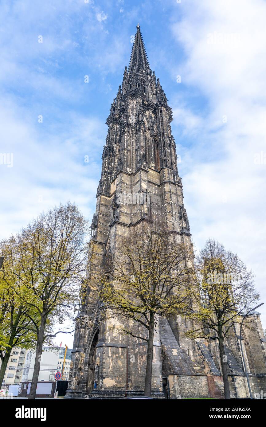 Neo-Gochic style St.-Nikolai-Kirche, church of St. Nicolas in Hamburg ...
