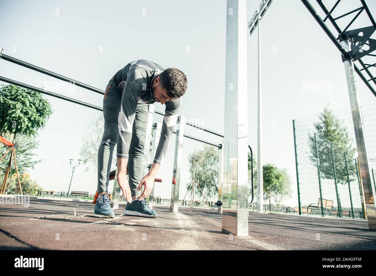Bending feet hi-res stock photography and images - Alamy