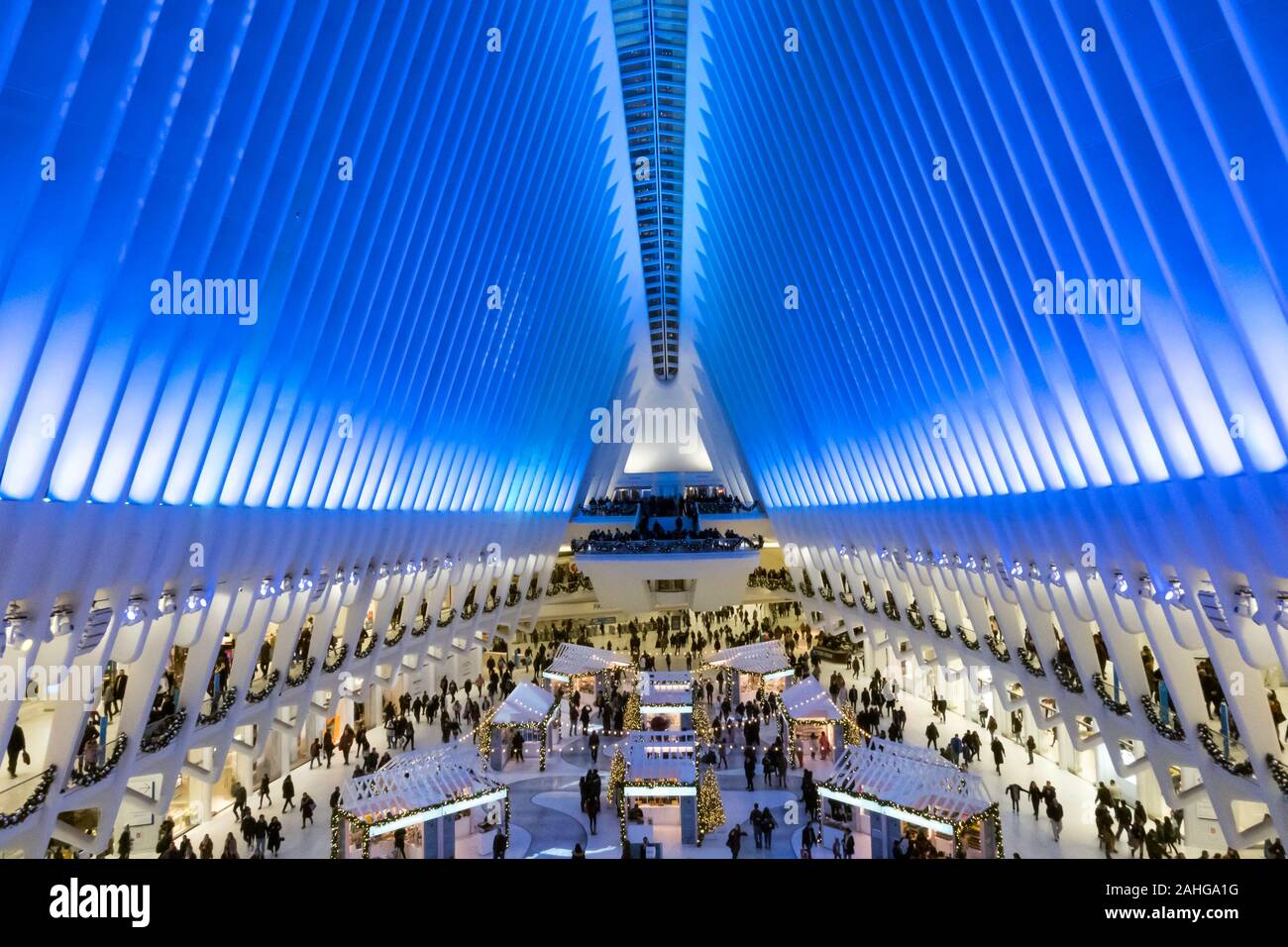 Oculus world trade center night hi-res stock photography and images - Alamy