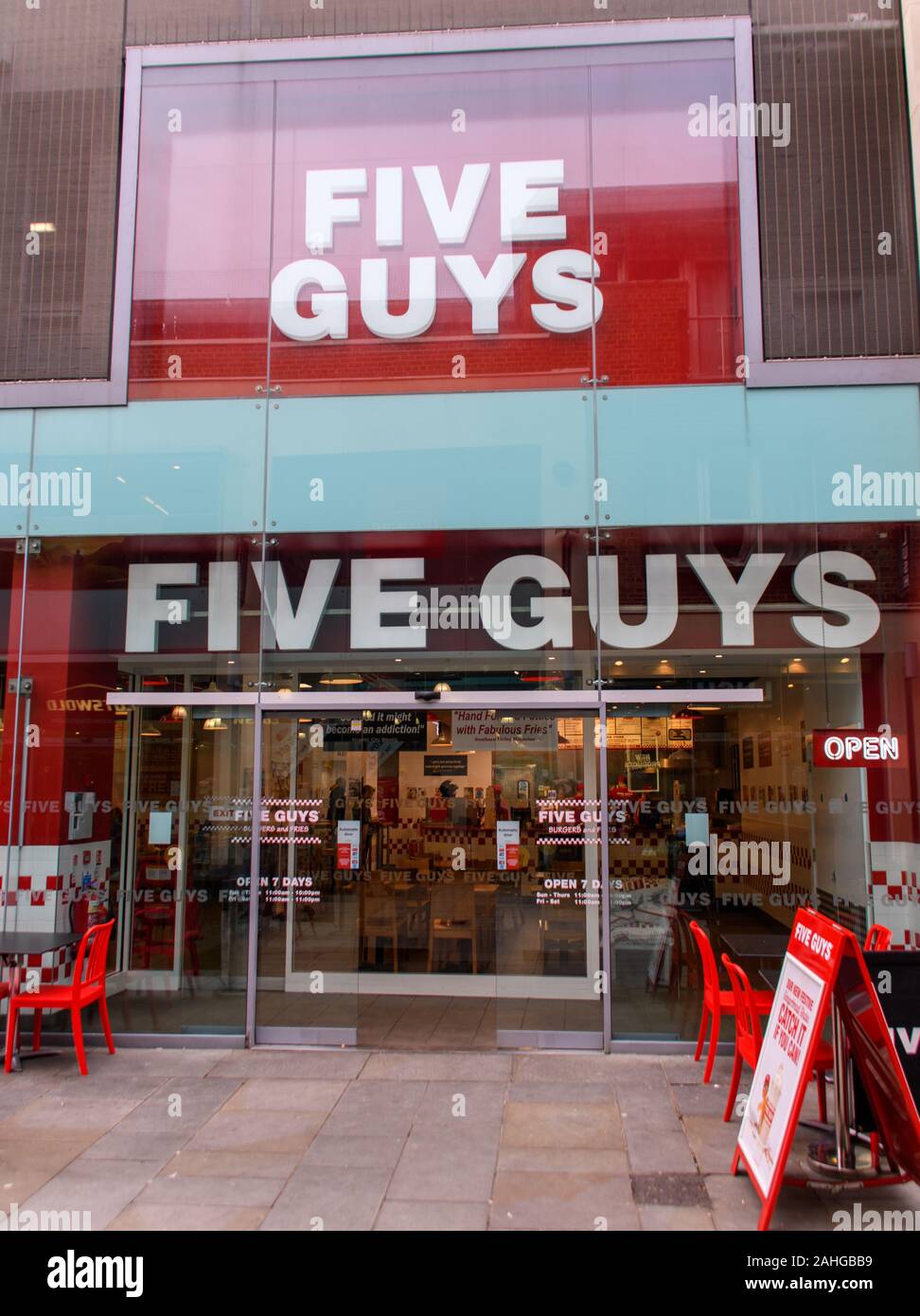Five Guys Signage High Resolution Stock Photography and Images - Alamy