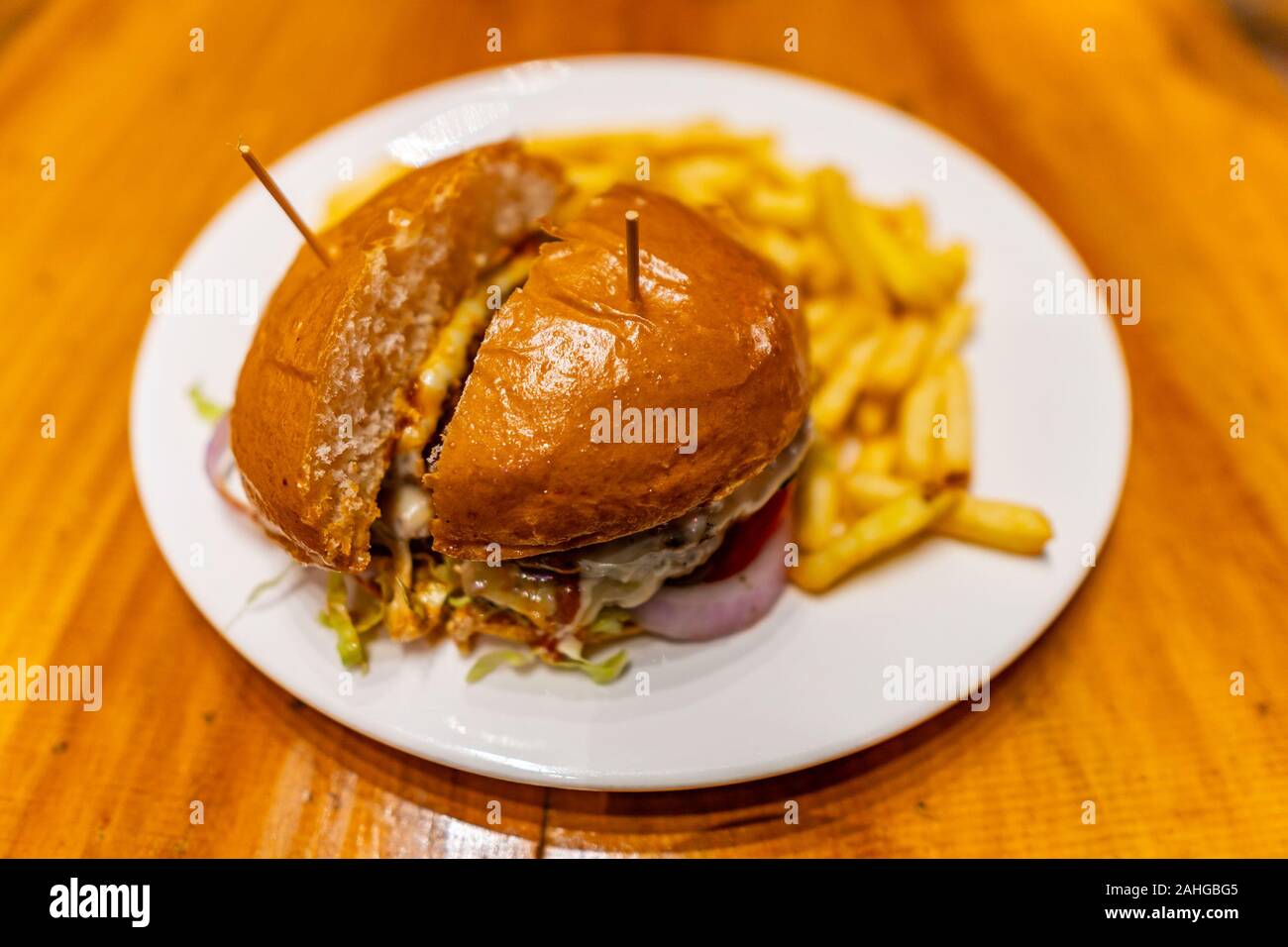 Double Cheeseburger High Resolution Stock Photography and Images - Alamy
