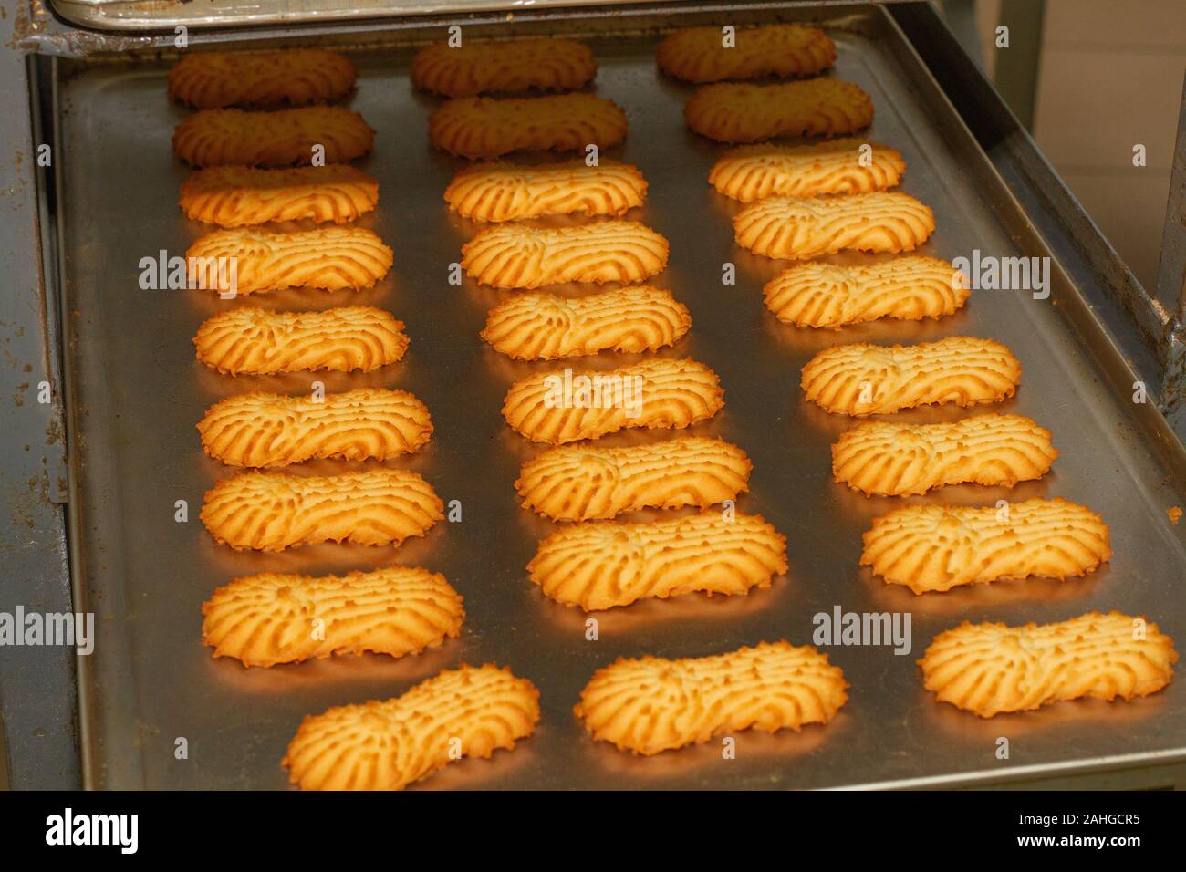 Confectionery machine hi-res stock photography and images - Alamy