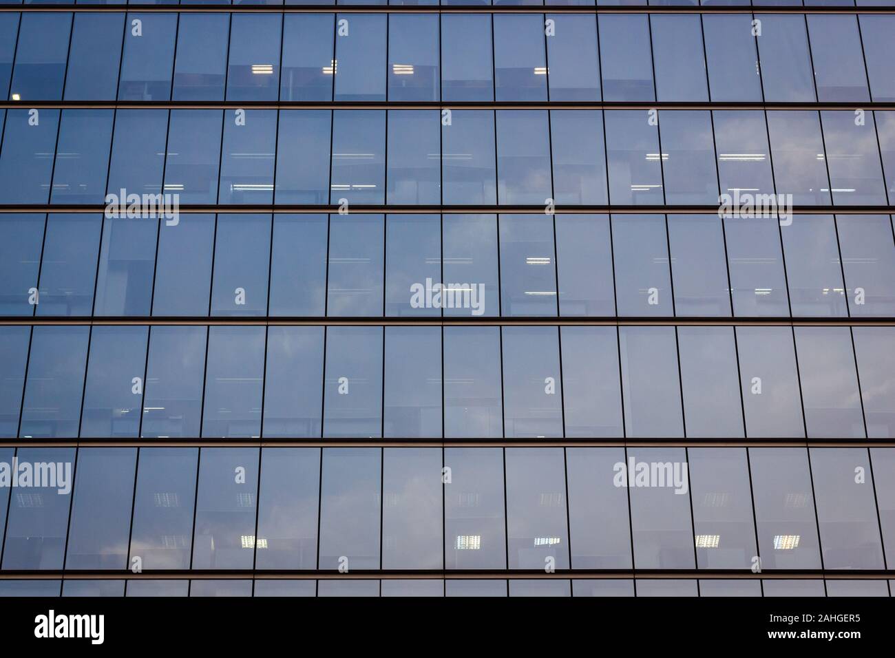Commercial structure hi-res stock photography and images - Alamy