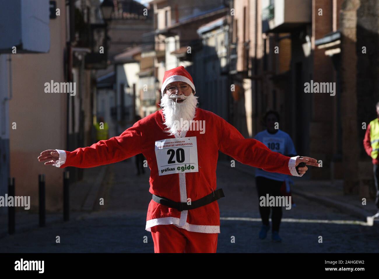 AlmazÃN, Spain. 29th Dec, 2019. A man dressed as Santa Claus takes part ...