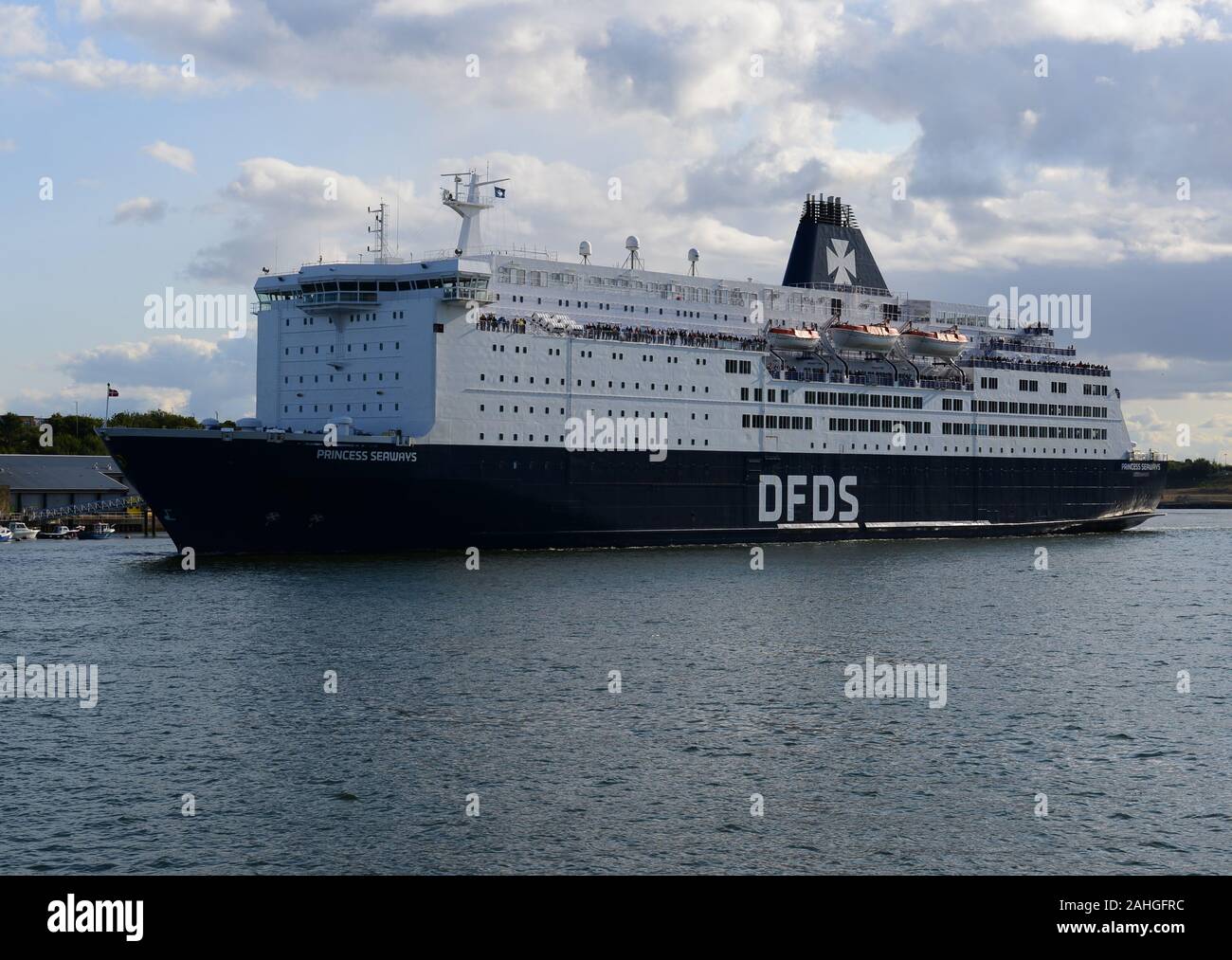 Seaways hi-res stock photography and images - Alamy