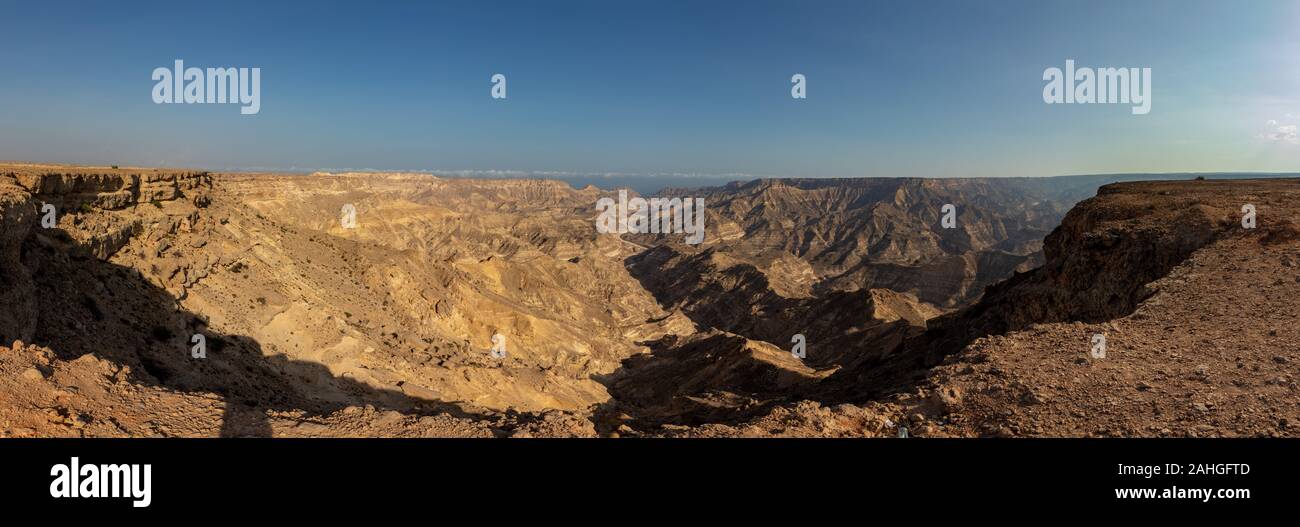 view through Canyon to the ocean Stock Photo - Alamy