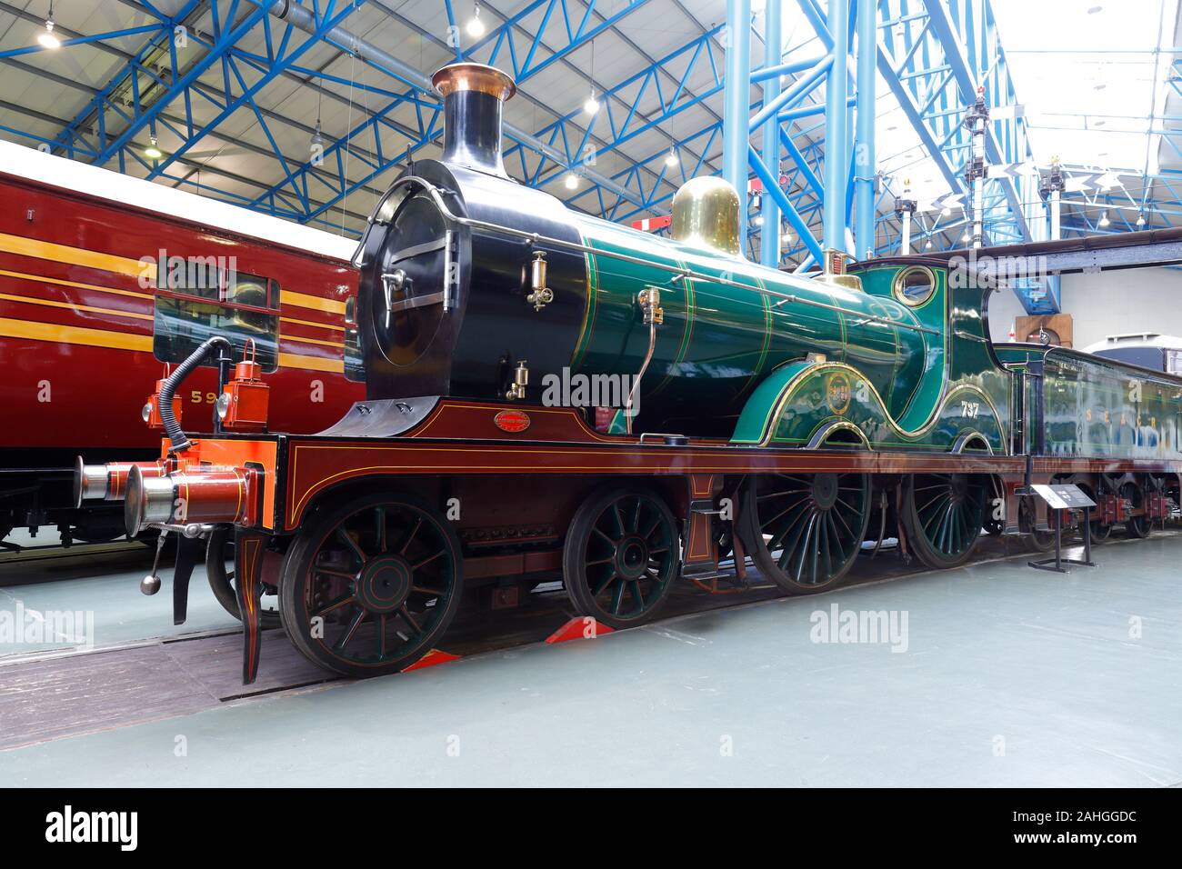 Green steam train hi-res stock photography and images - Alamy