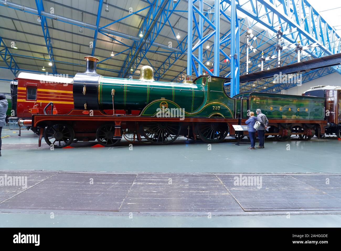 Green steam train hi-res stock photography and images - Alamy